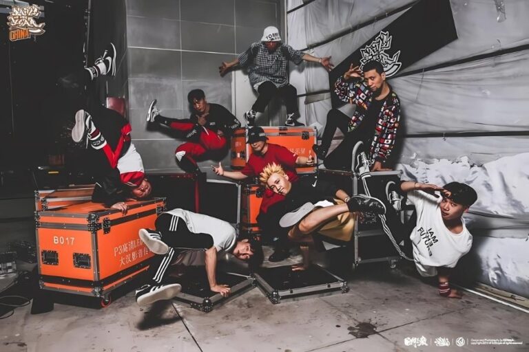 Quest Crew Members Profile & Facts (Updated!)